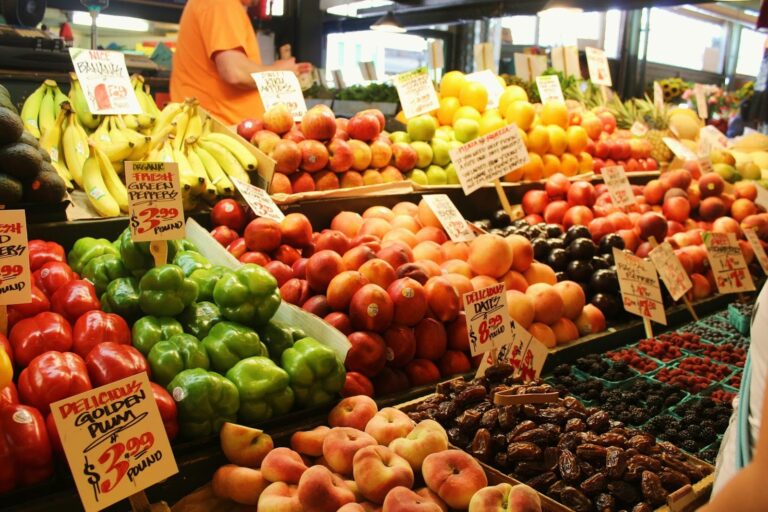18 Farmers Market Display Ideas for Standout Stalls & Booths ...