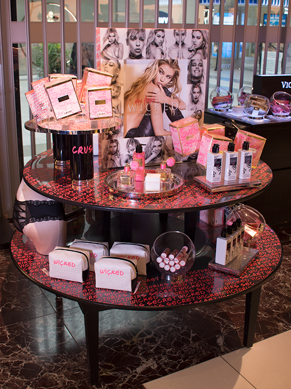 shopPOPdisplays: Custom Items